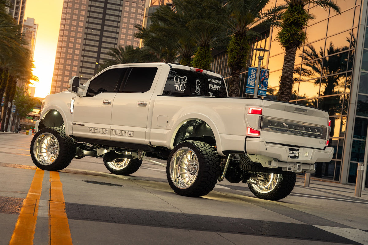 Mohammad Yacoub's White-Out 2022 F-250 Super Duty - A Work of Art ...